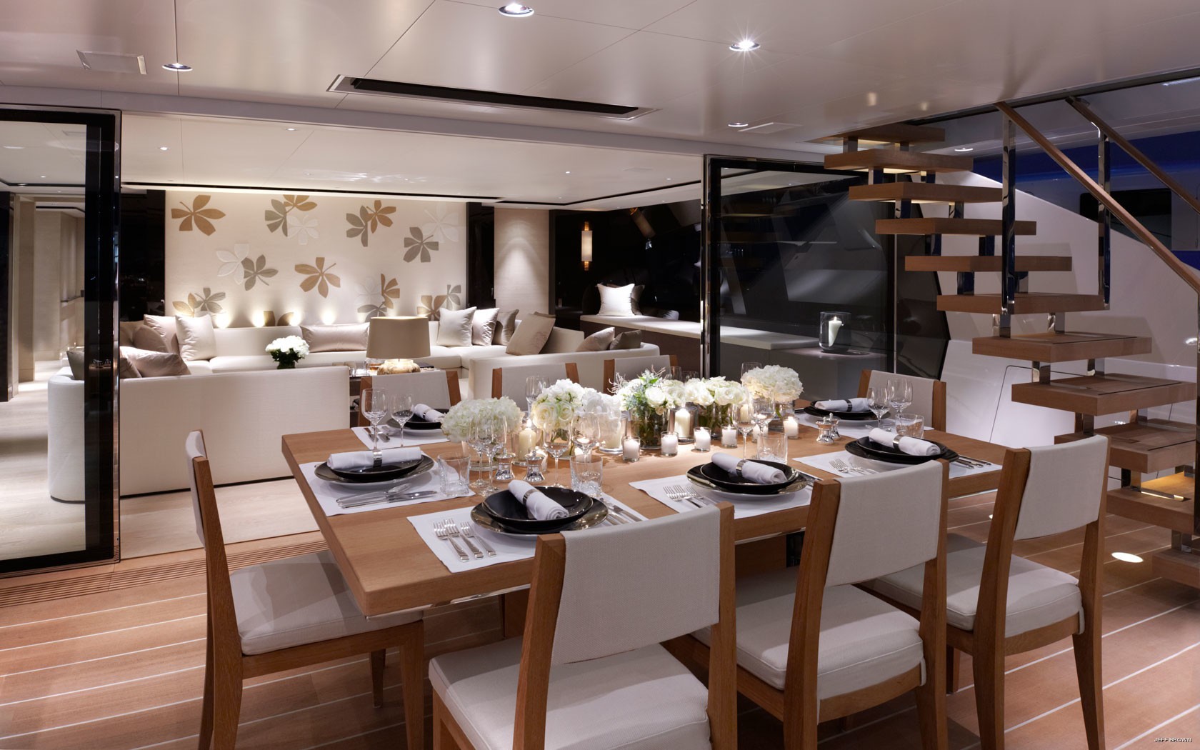 Yacht TWIZZLE, Royal Huisman | CHARTERWORLD Luxury Superyacht Charters